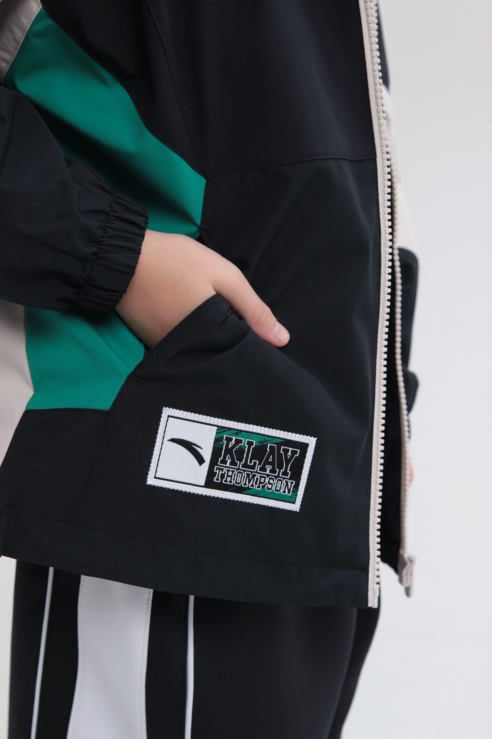 Купить куртку утепленная с капюшоном Anta KT (W352341604-1) в интернет ...