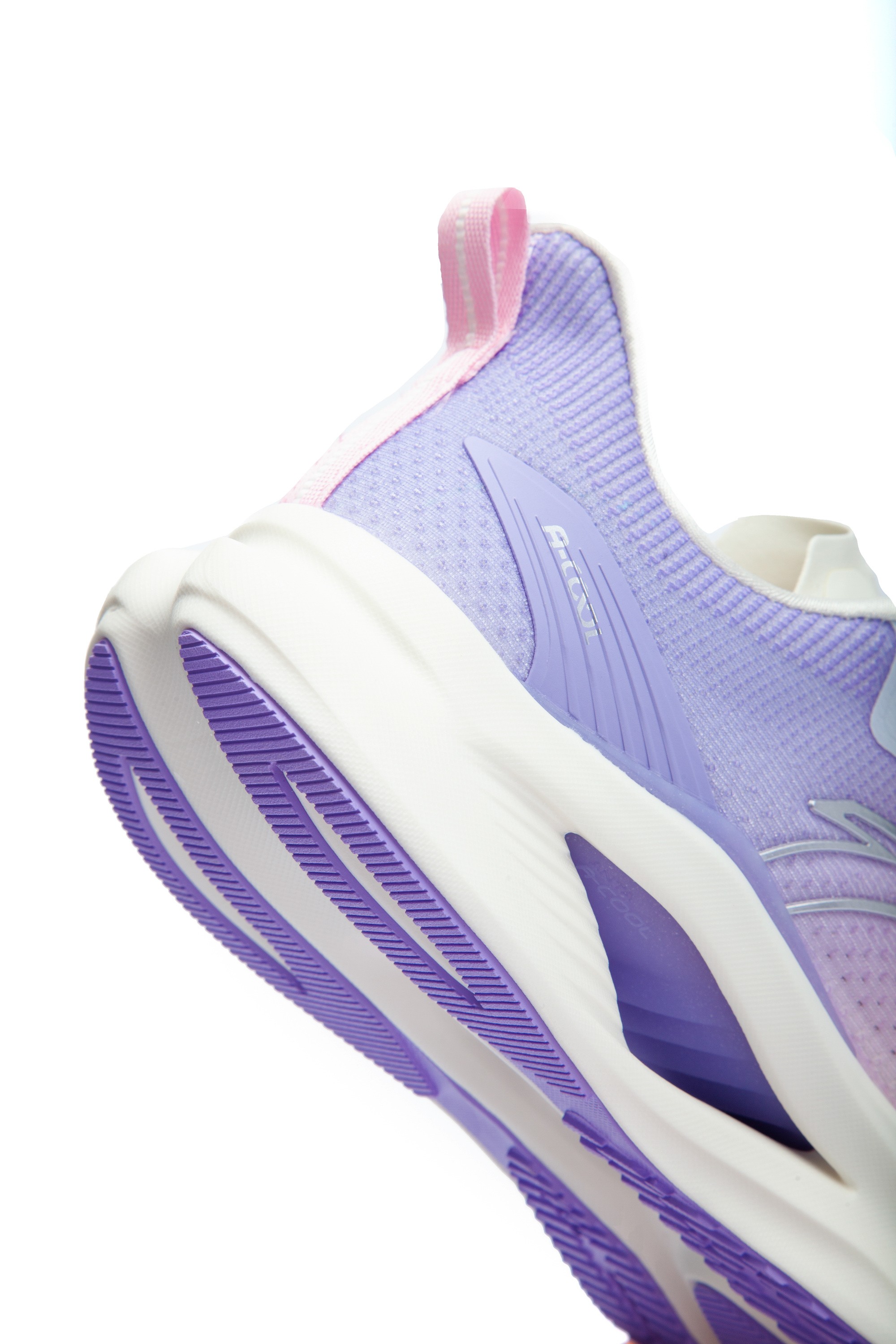 Купить кроссовки для бега Anta Windsweeper (822425536-4) в интернет ...